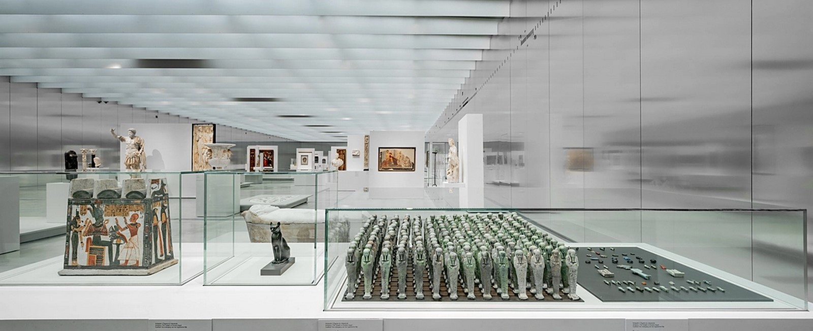 Elevating Artistry: Goppion Display Cases in Louvre Lens - archi-dome
