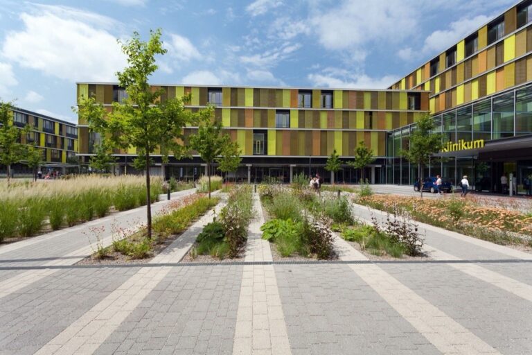 Rems-Murr-Klinikum A Harmonious Blend of Architecture and Landscape ...